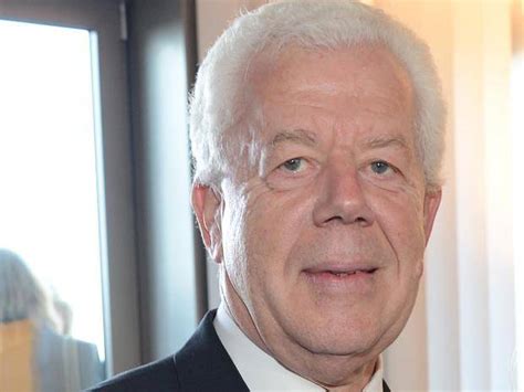 Udo Van Kampen Blamiert Sich Mit Angela Merkel Lied