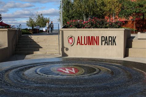 Eleven Grads Added To Alumni Park Wisconsin Alumni Association