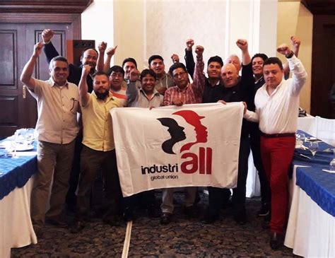 Sindicatos De Ecuador Rechazan La Reforma Laboral Y De Seguridad Social