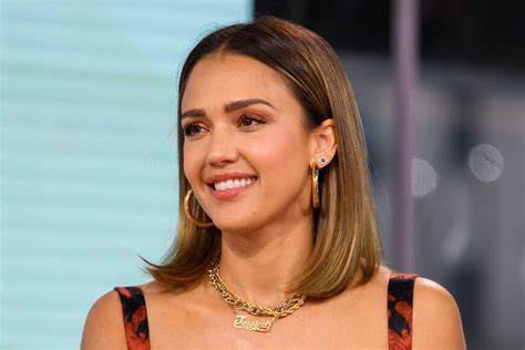 Jessica Alba Straight Hair 2022