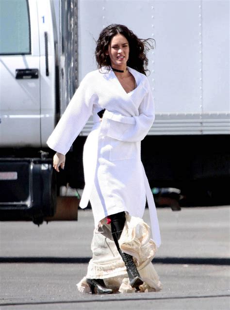 Megan Fox On Jonah Hex Set — Major Spoilers — Comic Book Reviews Megan Fox On Jonah Hex Set — Major Spoilers — Comic Book Reviews