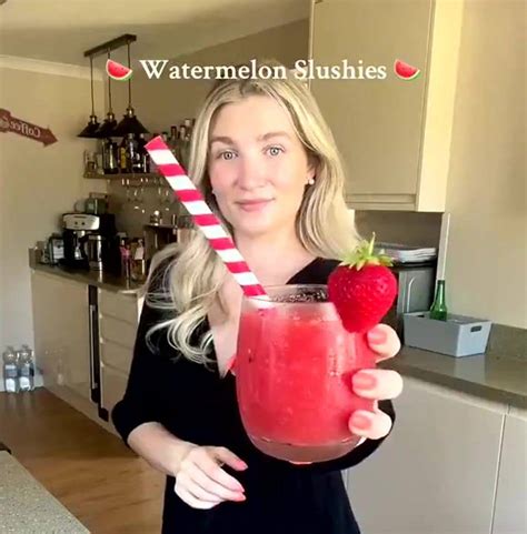 Reply To Jaydowebiwabo How It Became Flexible 😂😳 Comment What Candy 🍬 I Should Do Next