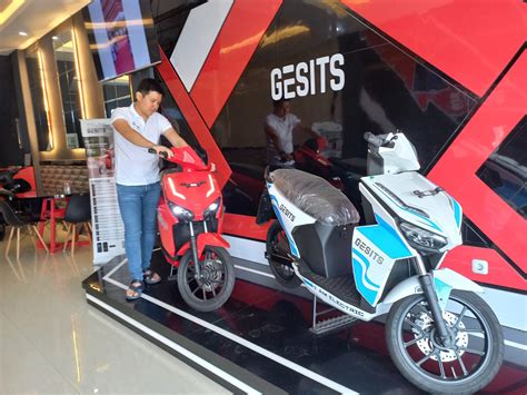 Harga BBM Naik Penjualan Motor Listrik Meningkat