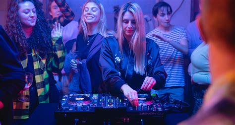 Denon Dj Prime Go Standalone Dj Controller