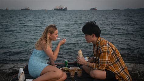 Signs Your Partner Is Possessive And Other Red Flags Youre Probably