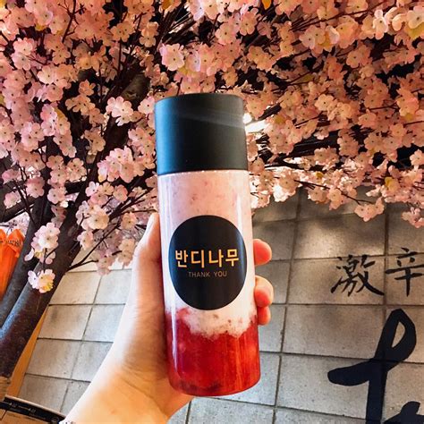 꿀맛집 정보통 생딸기우유 남포동에도 판다 리얼 생딸기 씹히는 맛이 장난아님b 맛있는건