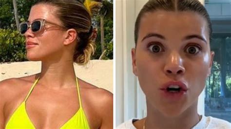 ‘dont Do It Hair Experts Warn Theres A Big Problem Sofia Richies Slick Bun Tutorial News