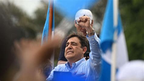 Candidato Presidencial De Guatemala El Hostigamiento Y Acoso No Cesan