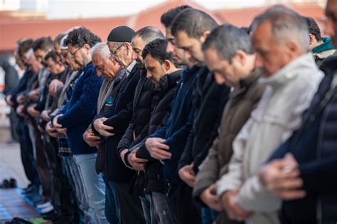 Muslimani širom svijeta danas obilježavaju Ramazanski bajram tportal