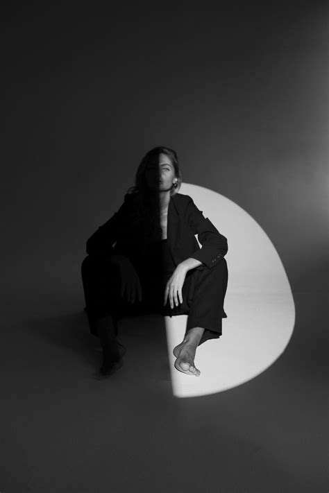 Фотосессия в студии Фотосессия Студийные портреты Фотограф