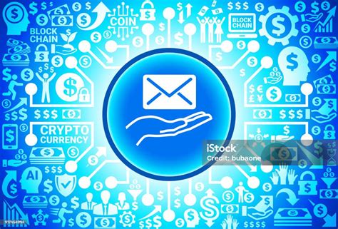 持有字母圖示的錢和 Cryptocurrency 背景向量圖形及更多人圖片 人 保安 信 文件 Istock