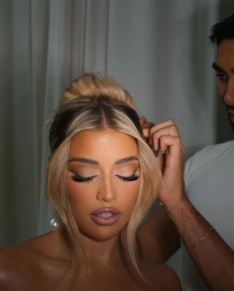 30 Updo With Bangs Combinations That Celebrities Swear By