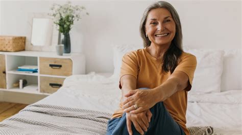 Acupressure For Knee Pain Soothes Joint Aches Your How To Guide