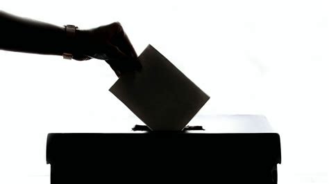 Elezioni In Lazio E Lombardia Ancora Nessuna Traccia Di Transizione