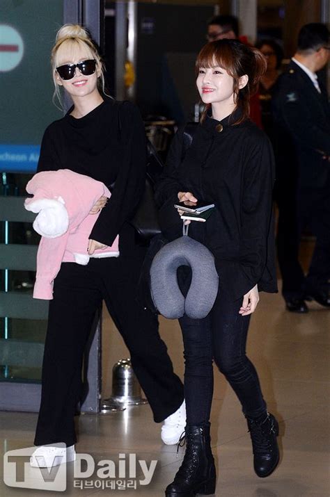 TD포토 티아라 큐리 보람 공항패션의 정석은 올블랙