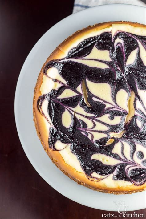 Beautiful Blueberry Swirl Cheesecake Club31women