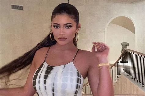 Kylie Jenner Ditches Knickers In Skintight Bodysuit On Luxury Birthday