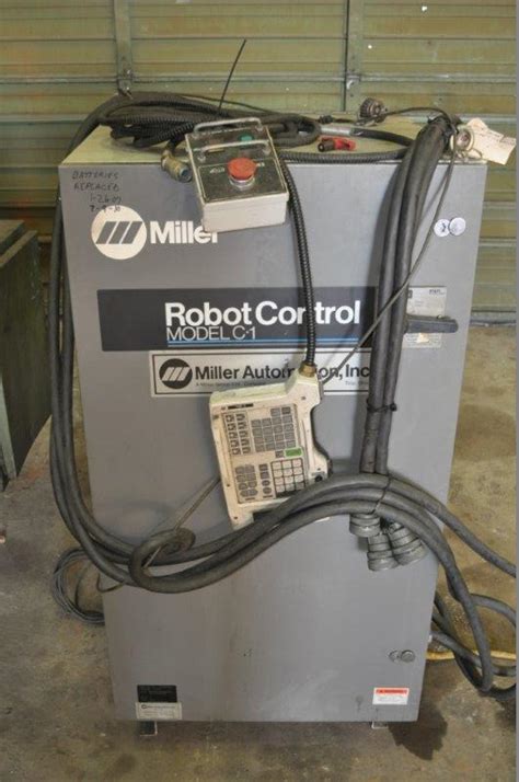 MRH 5 MILLER ROBOTIC WELD CELL D D Industries Inc