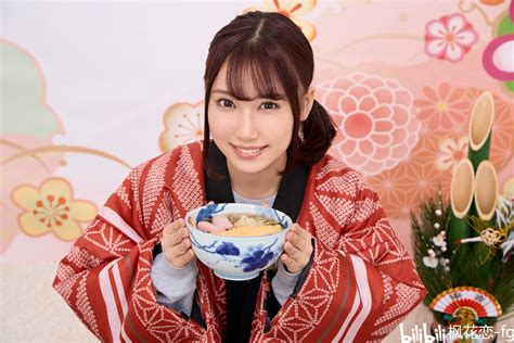 每日观优安達夕莉 天真的笑容加养眼的大灯 哔哩哔哩