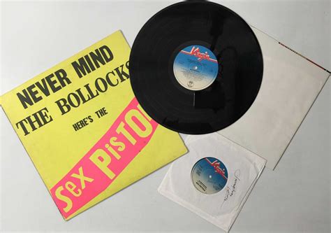 Lot 17 Sex Pistols Never Mind The Bollocks Lp