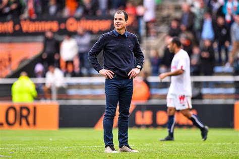 FC Lorient Régis Le Bris a trouvé son sauveur Sport fr