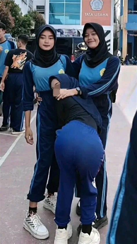 Pin Oleh Halimsh Di Simpan Cepat Di 2024 Baju Olahraga Gaya Hijab