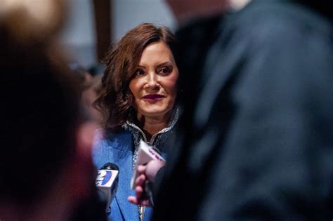 Gov Whitmer Visits Saginaw Uaw Discusses Lowering Mi Costs