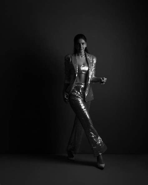 Saba Qamar Looks Blazing Hot In Blinged Out Bold Dress Video Lens