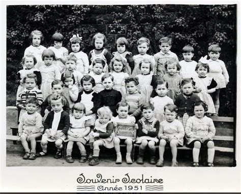 Photo De Classe 1 Année Maternelle De 1951 Ecole Du Bourg Copains D
