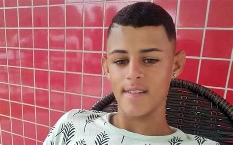 Adolescente tem casa invadida e é morto na frente do pai em Boca da Mata
