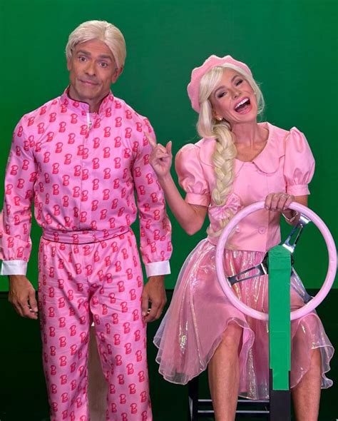 Kelly Ripa Shows Off Her Teeny Figure In Skintight Dress With Husband