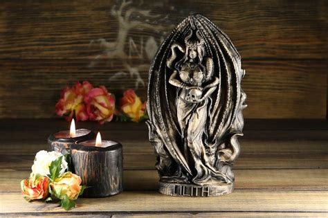 Lilith Statue Inanna Statue Lilith Altar Ishtar Sculpture Wood