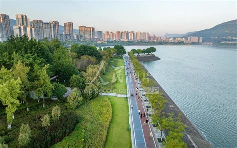 重庆开州滨湖步道 乐享健身 人民图片网