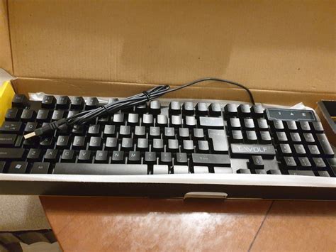 T Wolf Tf200 Rainbow Bavklit Game Keyboard And Mouse Set Computers And Tech Parts And Accessories