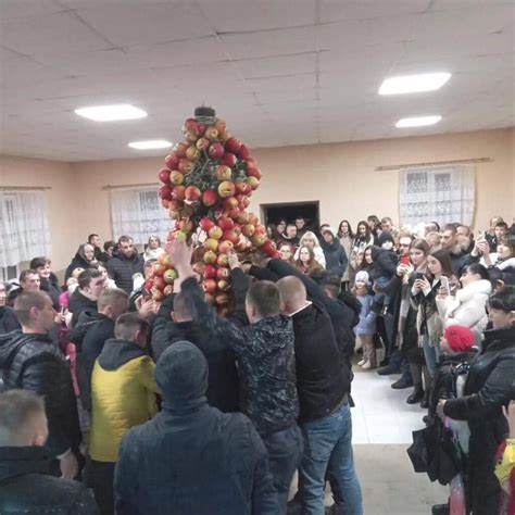 У селі на Львівщині бережуть унікальну традицію на Водохреща Бомок