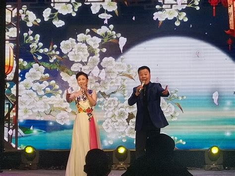 黄梅戏火爆乡村大舞台 剧院动态 湖北省黄梅戏剧院 官方网站