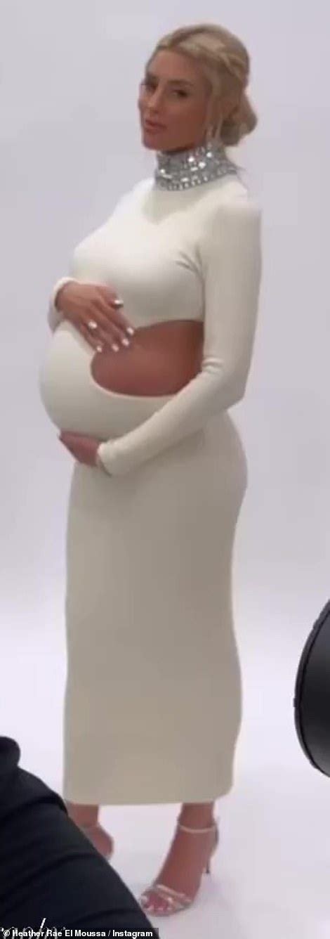 Pregnant Heather Rae Young Stuns As She Poses Nude For Stunning