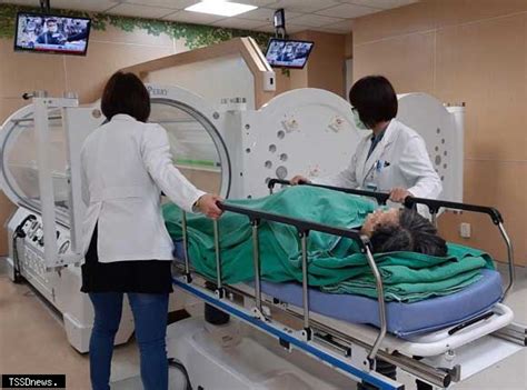 熱水器裝室內又沒強制排氣一家4口一氧化碳中毒 高壓氧治療恢復意識