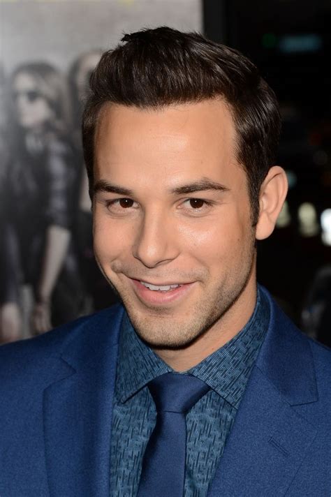 Skylar Astin Plays Jesse In Pitch Perfect Skylar Astin Pitch