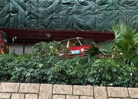 Taxi Crashes Onto A Flowerbed After Colliding With Minibus On Hoi Bun