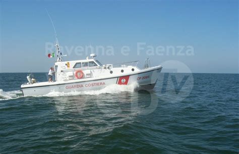 Soccorso In Mare Marittimo Colto Da Malore Trasbordato A Terra Dalla