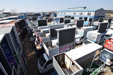 415총선 앞두고 선거유세 차량 제작