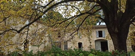 Regards Sur L Architecture Quatre Murs Plein D Histoires Rph
