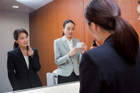 夫婦が似てくる理由は、心理学的にも、遺伝子レベルでも説明できる！ 一般社団法人 日本産業カウンセラー協会ブログ 「働く人の心ラボ」