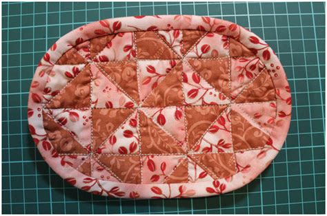 Cosmetic Bag In Patchwork Technique DIY Tutorial Ideas