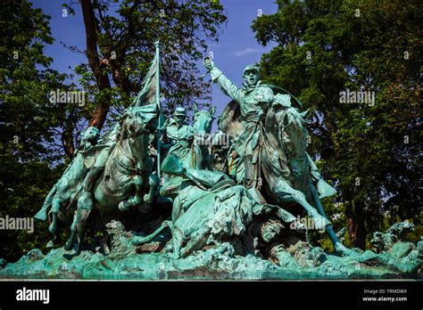 Monument De Guerre De Cavalerie Banque De Photographies Et Dimages à