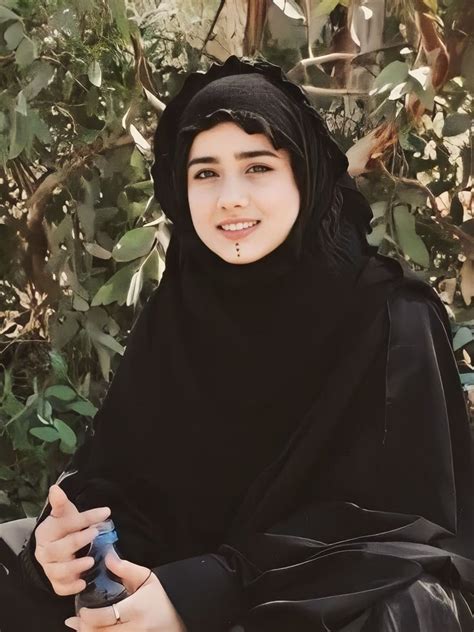 عراقية بالزَي الجنوبي العراقي 🇮🇶