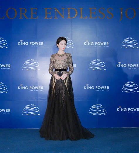 Fan Bingbing In Elie Saab Couture King Power Grand Opening Red