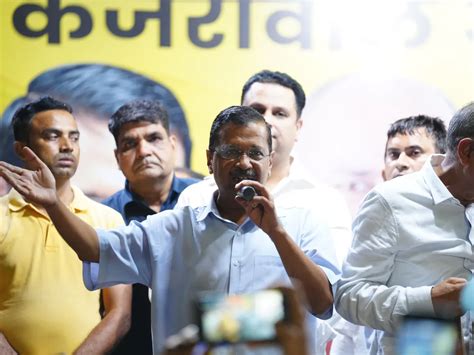 यमुना में जहर का मामला केजरीवाल को चुनाव आयोग ने भेजा दूसरा नोटिस