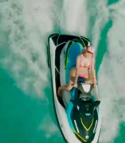 Iggy Azalea Is Dubbed Hotter Than Hell After Revealing Her Breasts In